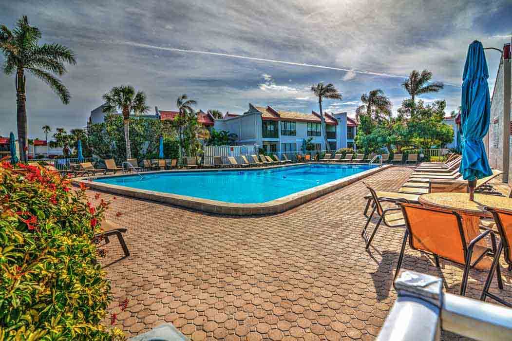 Runaway Bay 261 | Bradenton Beach, FL | A Paradise Rentals